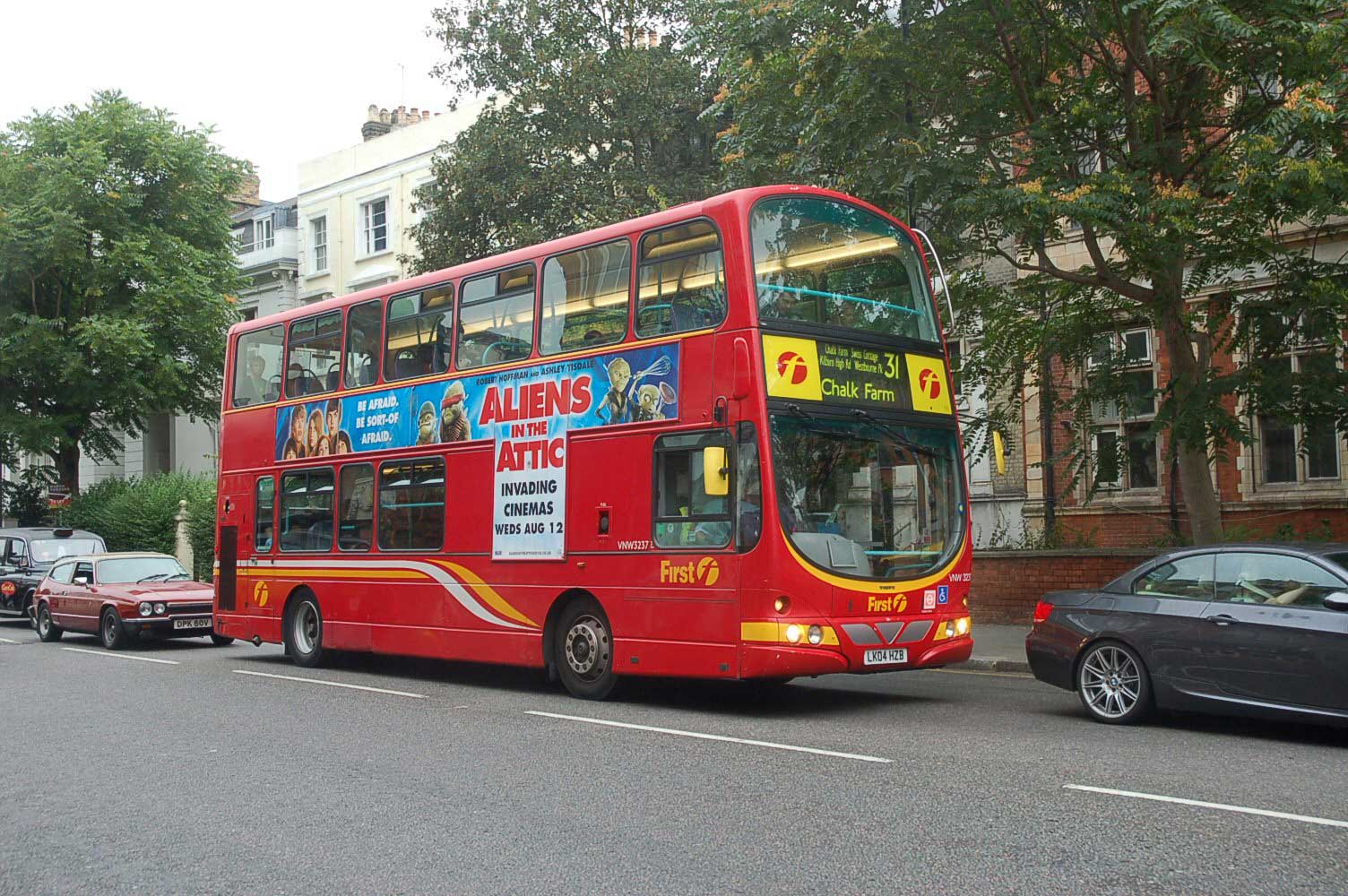 London Bus Route 31 - Buses and Photo Booths for Hire