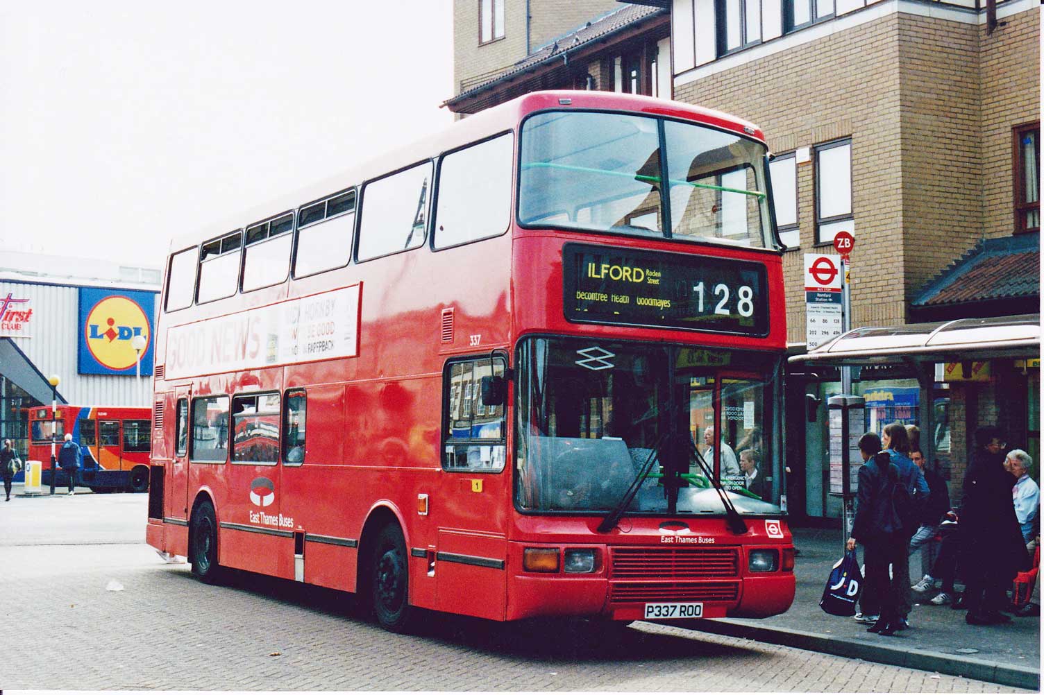 London Bus Route 128