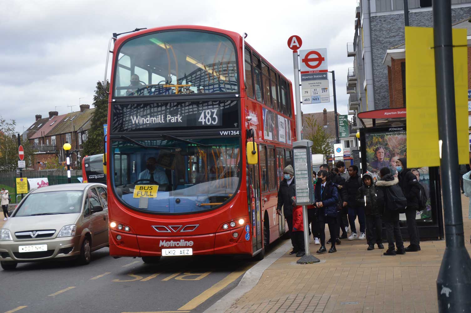 London Bus Route 483