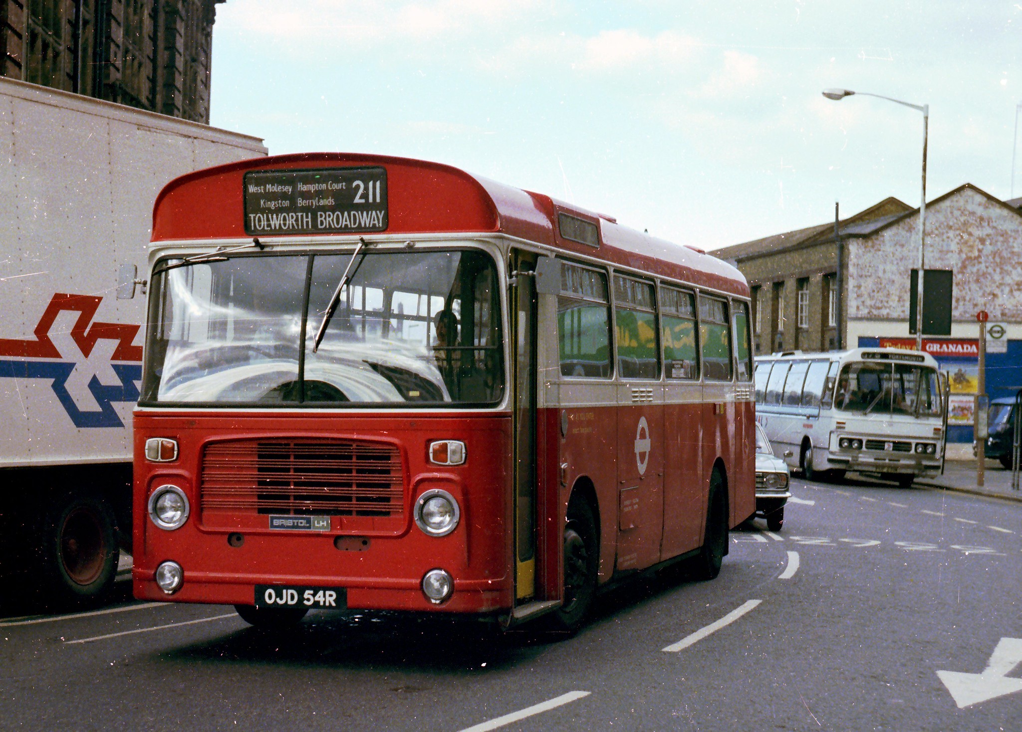 London Bus Route 211