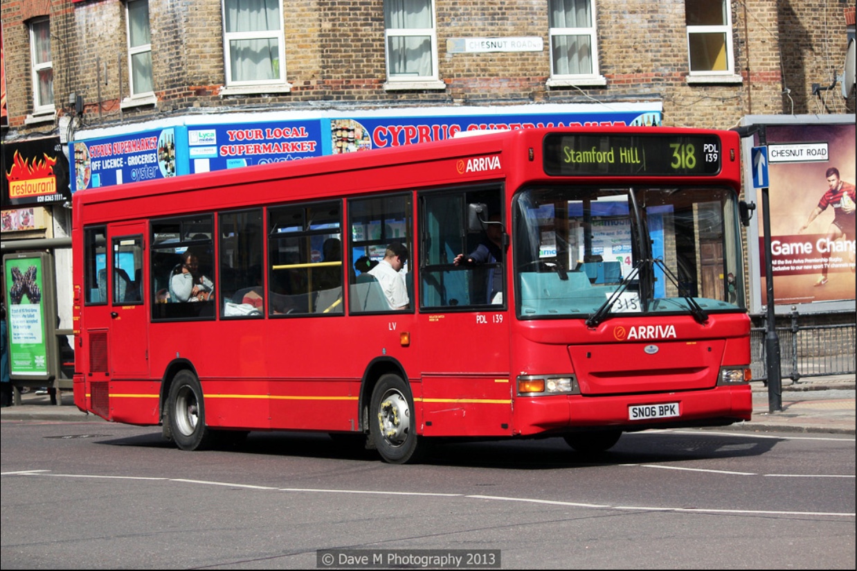 London Bus Route 318