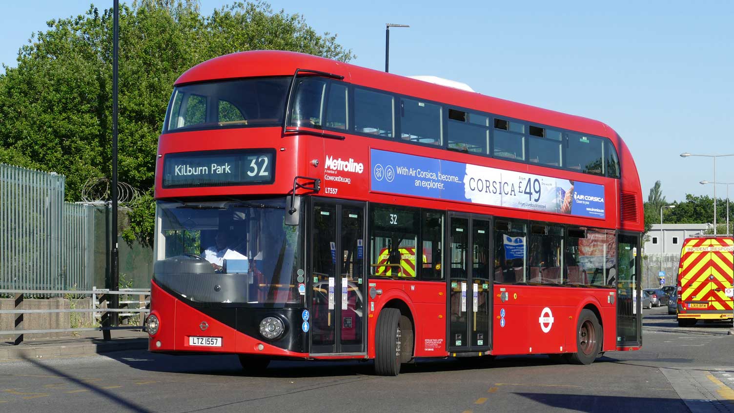 London Bus Route 32