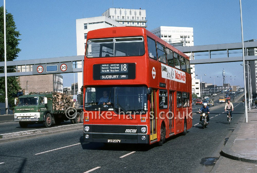 London Bus Route 18