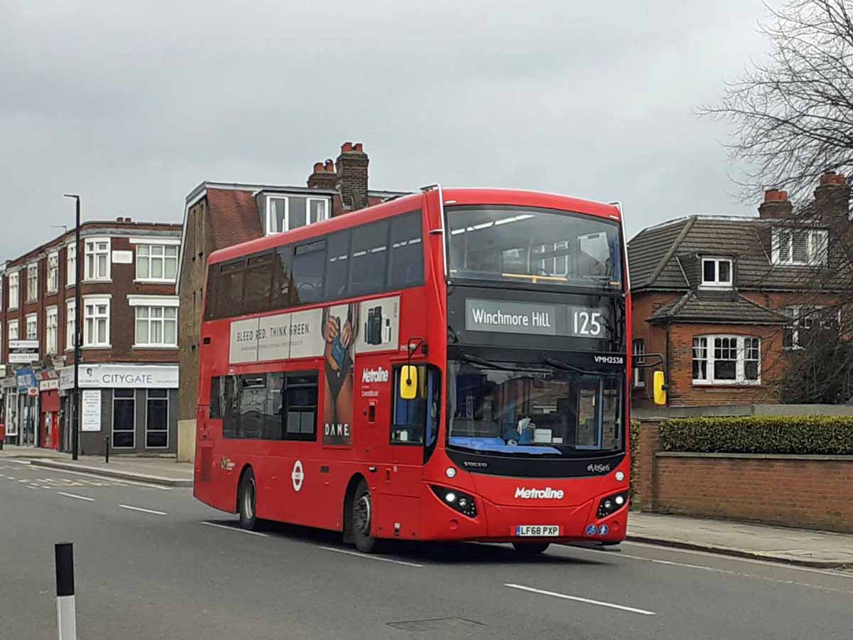 London Bus Route 125