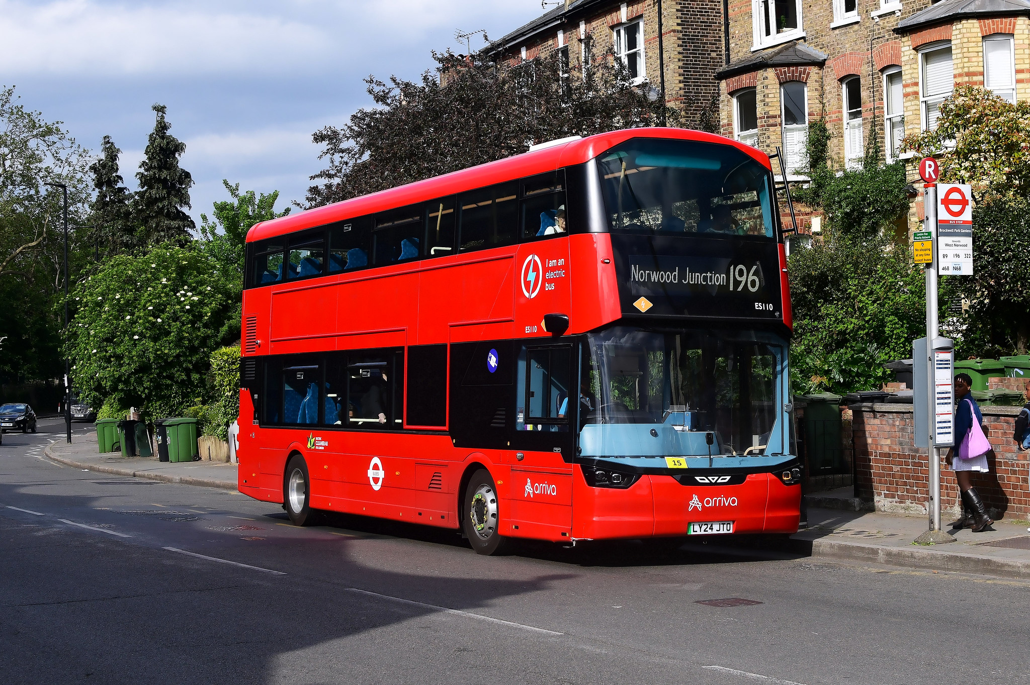 London Bus Route 196