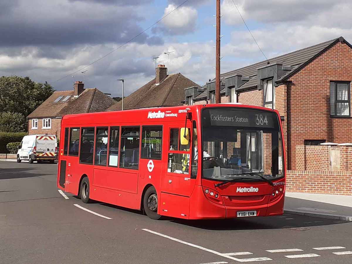 London Bus Route 384