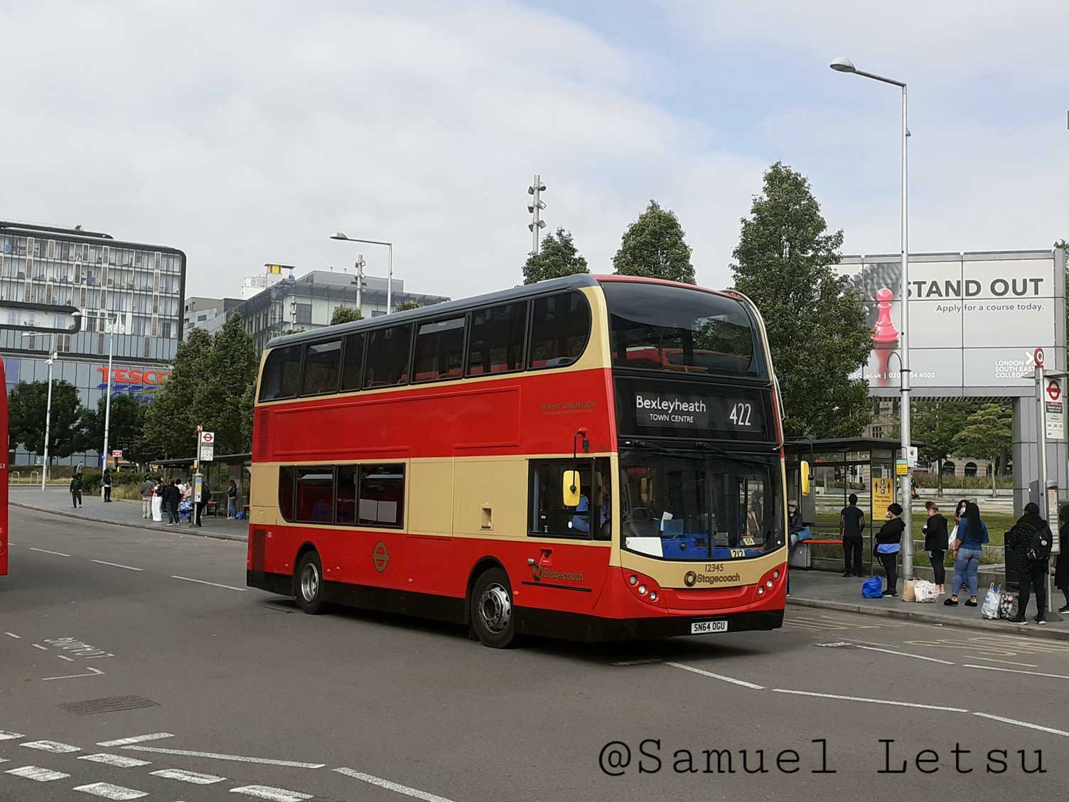London Bus Route 422