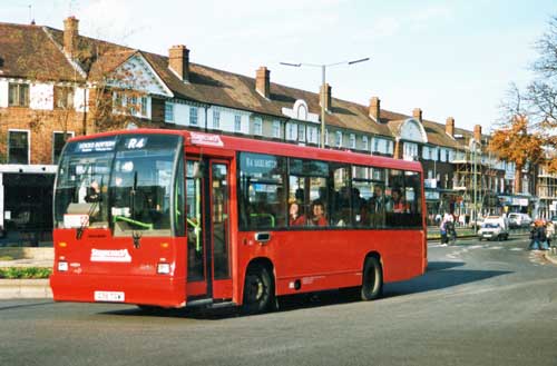 London Bus Route R4