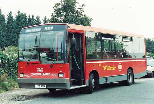 London Bus Route R68