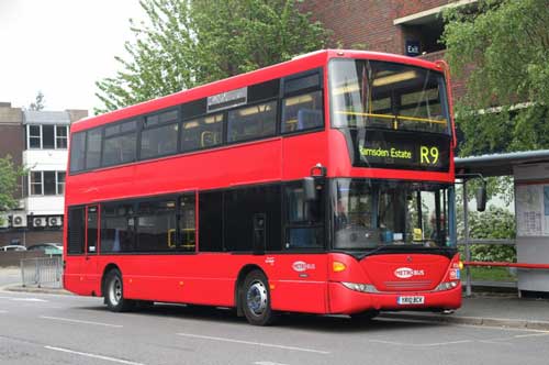 London Bus Route R9