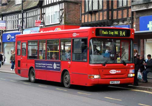 London Bus Route R4